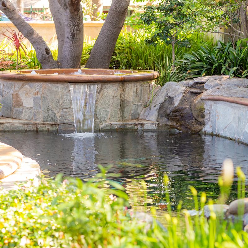 LED Sheer Descent Waterfalls – Sacramento Koi